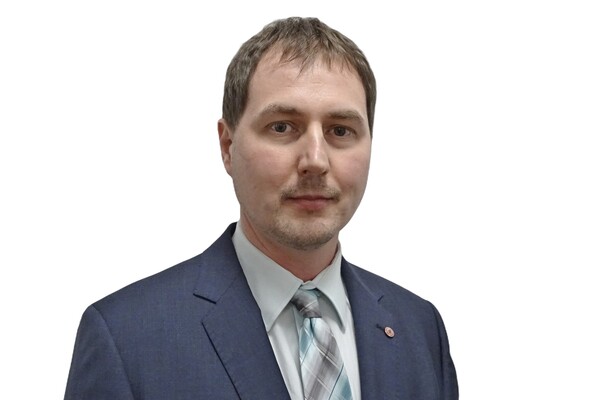 Mitarbeiter | Professur | Professur Mikrofertigungstechnik | Fakultät ...